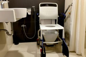 Steckbecken in der Altenpflege / im Krankenhaus